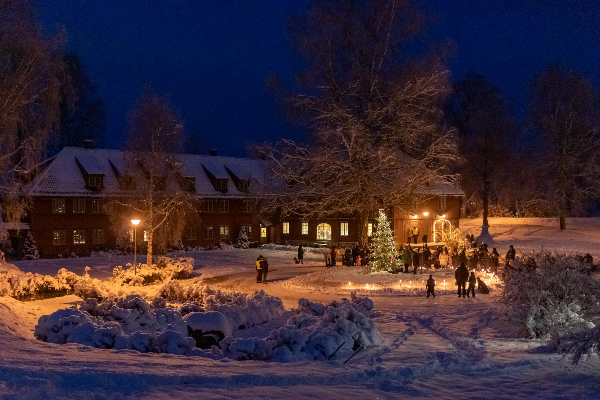 Blaker Skanses populære julemarked - Opplev & Utforsk med Tidafar